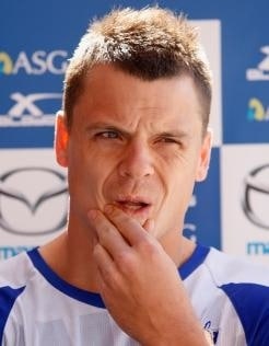 Roo blue after near miss