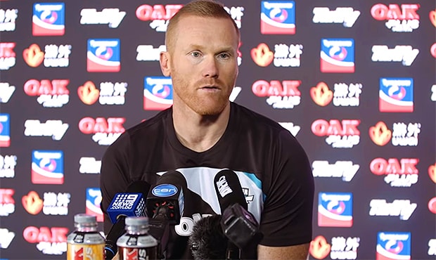 Aaron Greaves to North