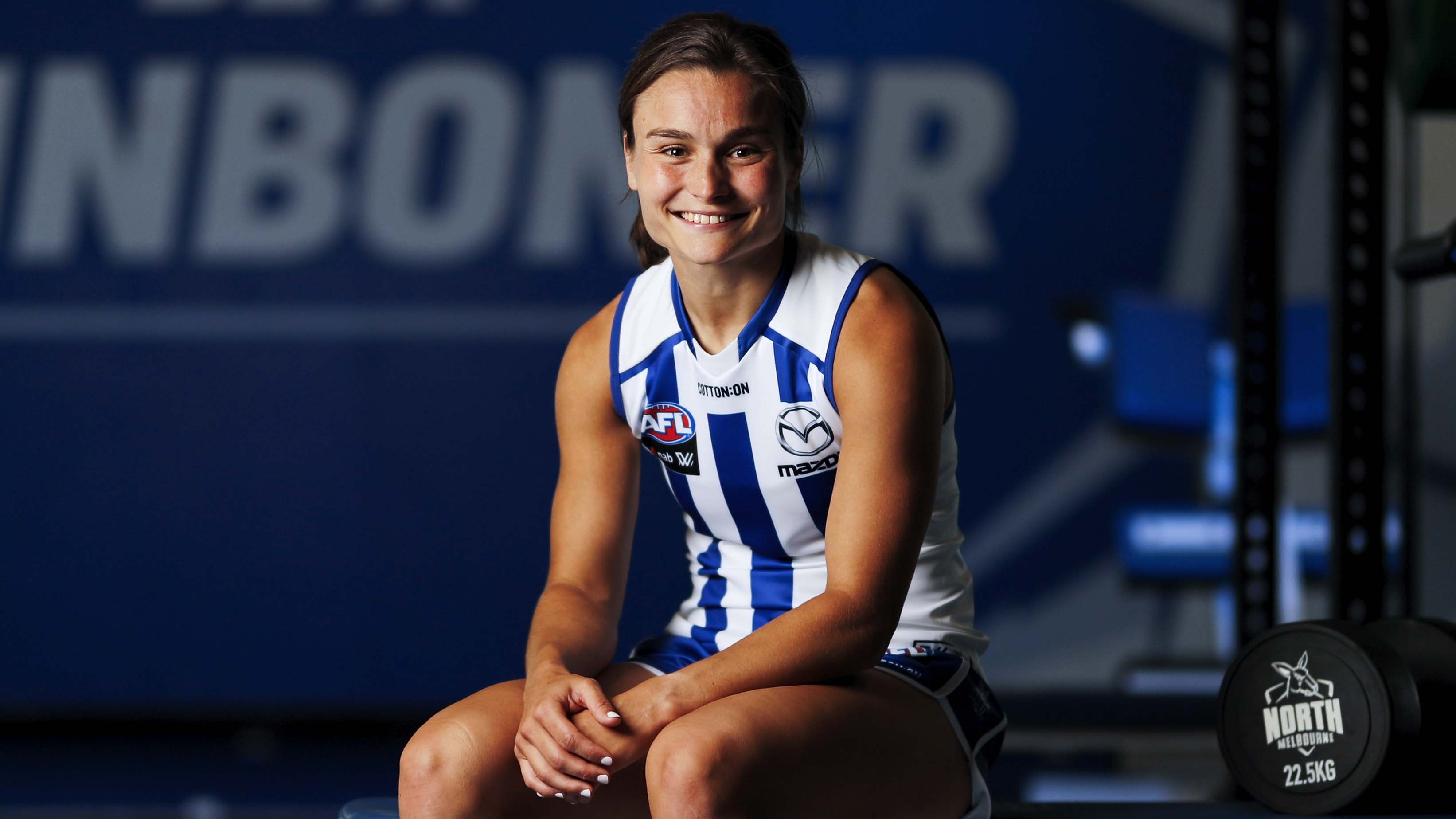 Ash Riddell equals AFLW disposals record in midfield masterclass