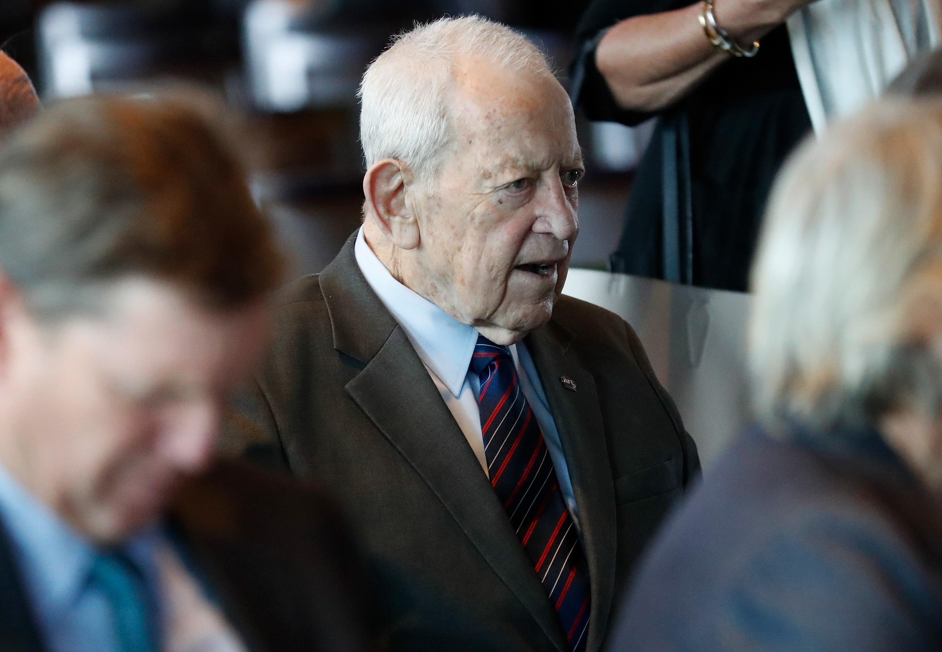 Vale Dr Allen Aylett