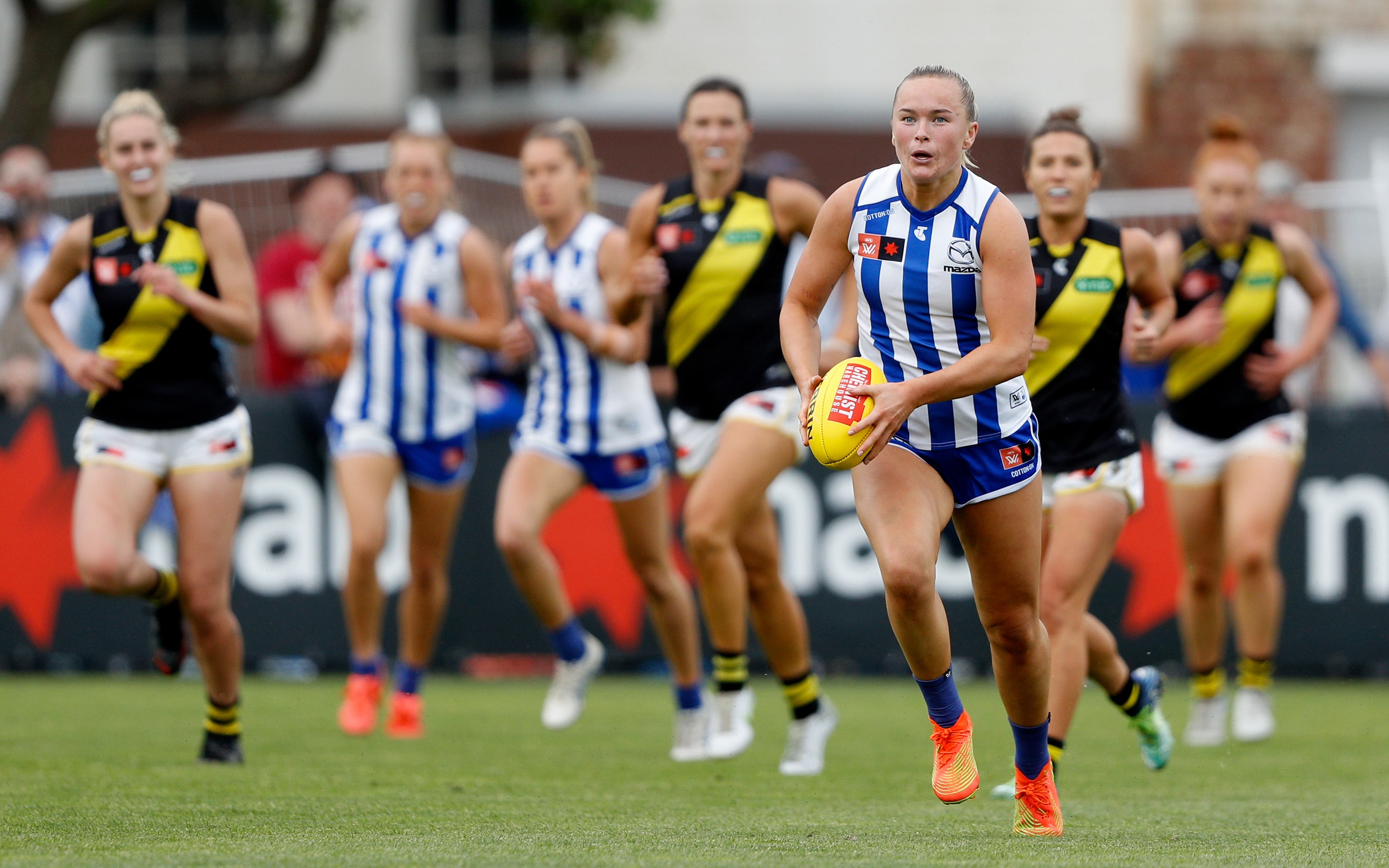 AFLW R10 match report: Roos, Tigers play out thrilling draw