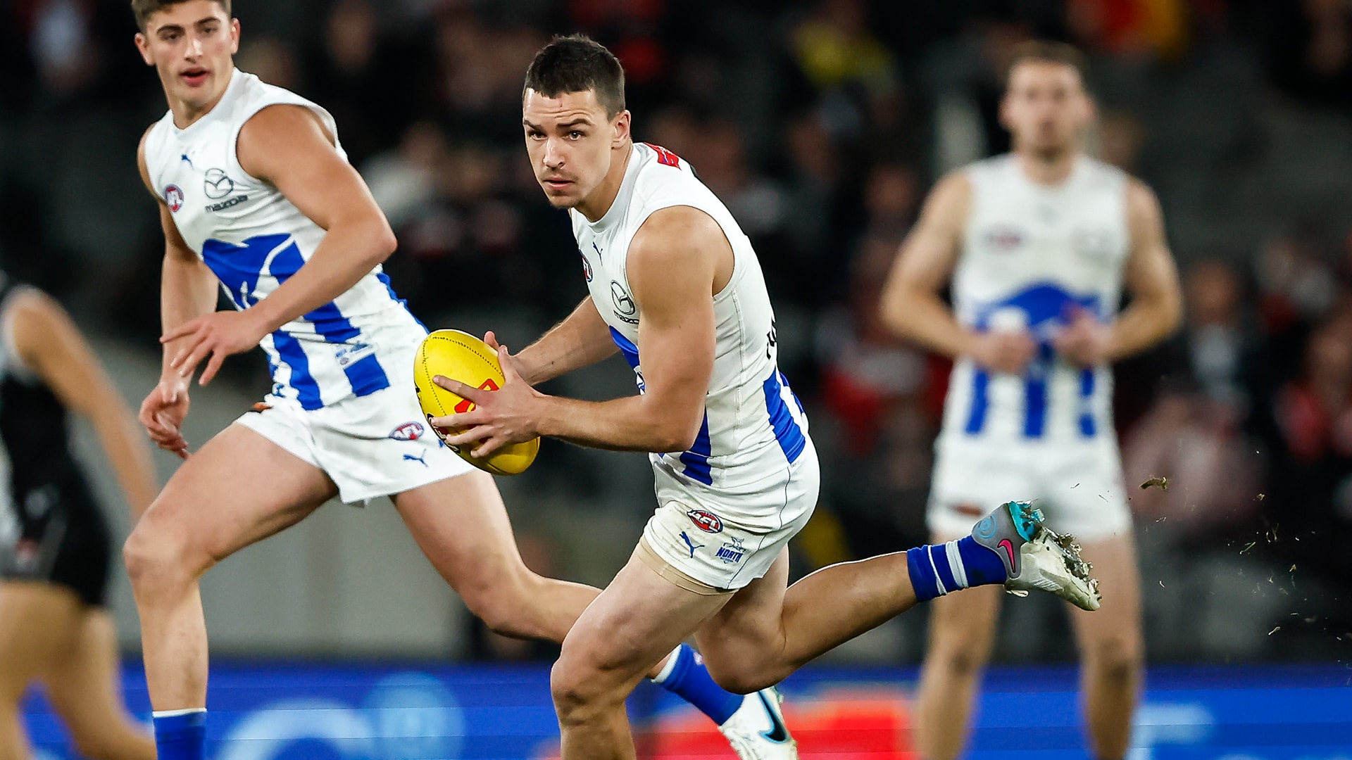 AFL R19 coaches' votes: Midfielder polls perfect 10