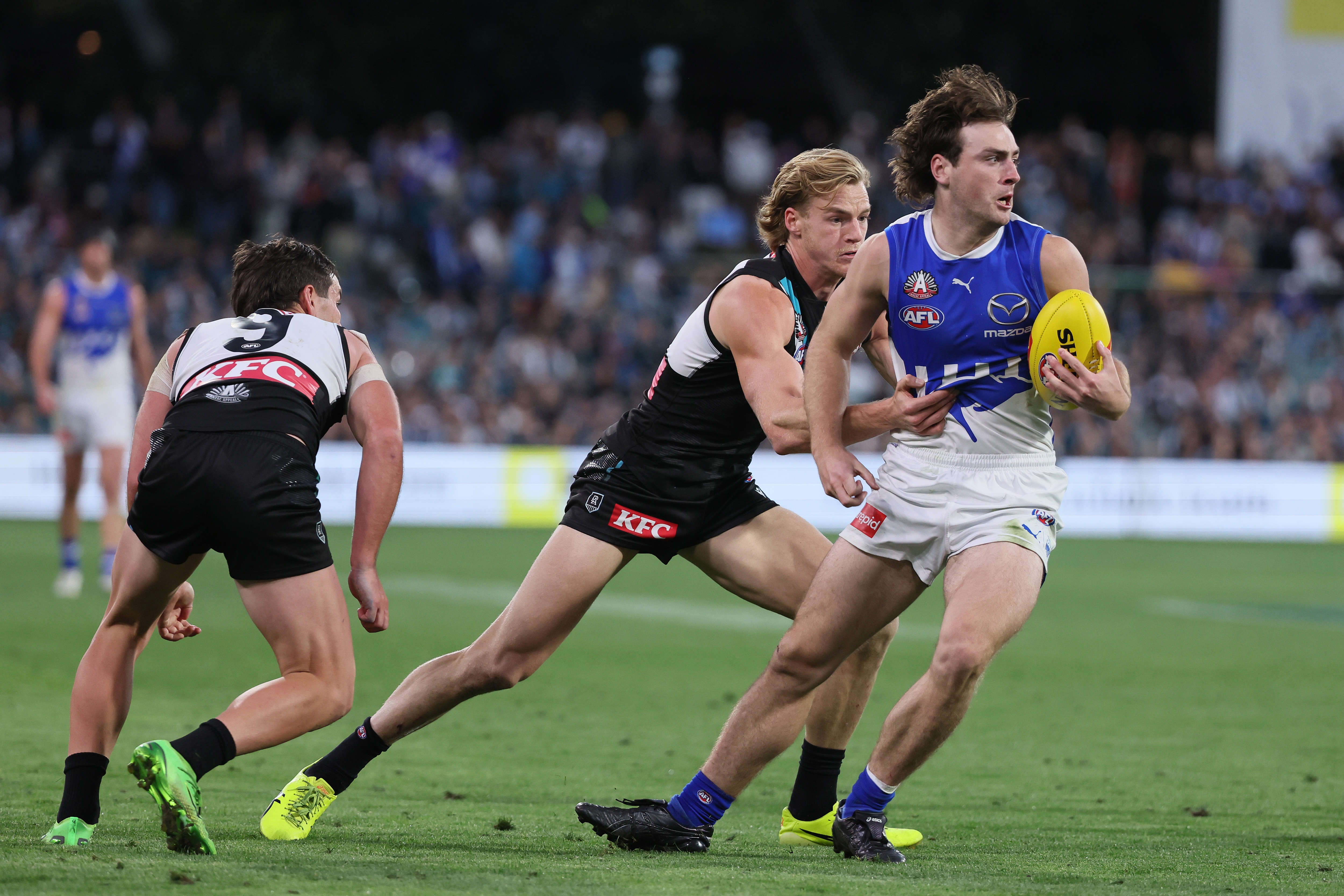 AFL R7 match report: Charging Kangas fall short in fiery clash