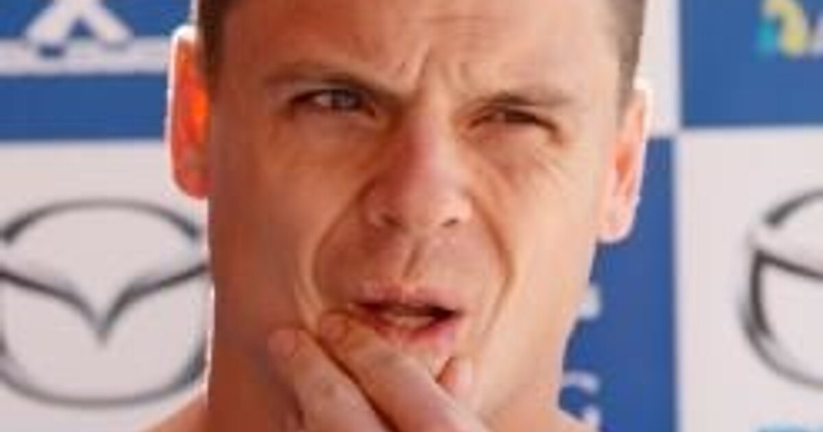 Roo blue after near miss