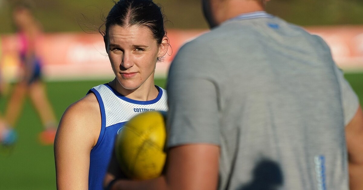 AFLW Rd 1: Amy Smith to make history as Roos' first father-daughter player