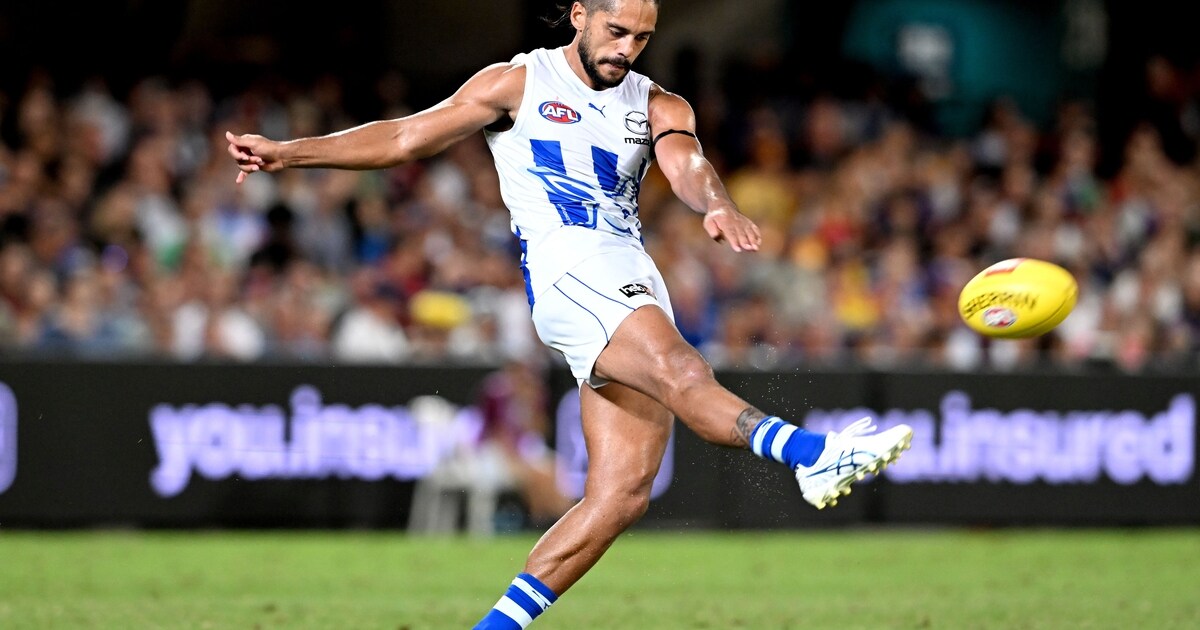 Hall bursts through for Roos' first