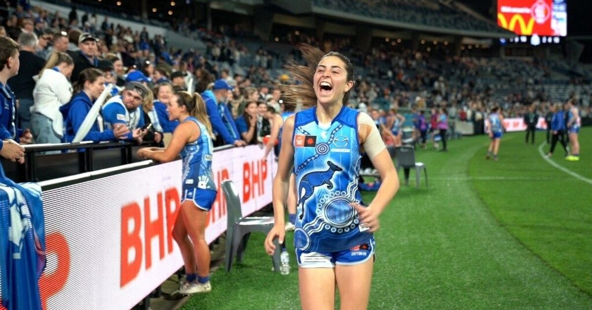 Fans in a frenzy as Kangas celebrate thrilling win
