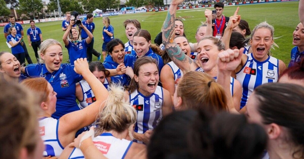 Loud and PROUD: Roos sing song after semi-final stunner