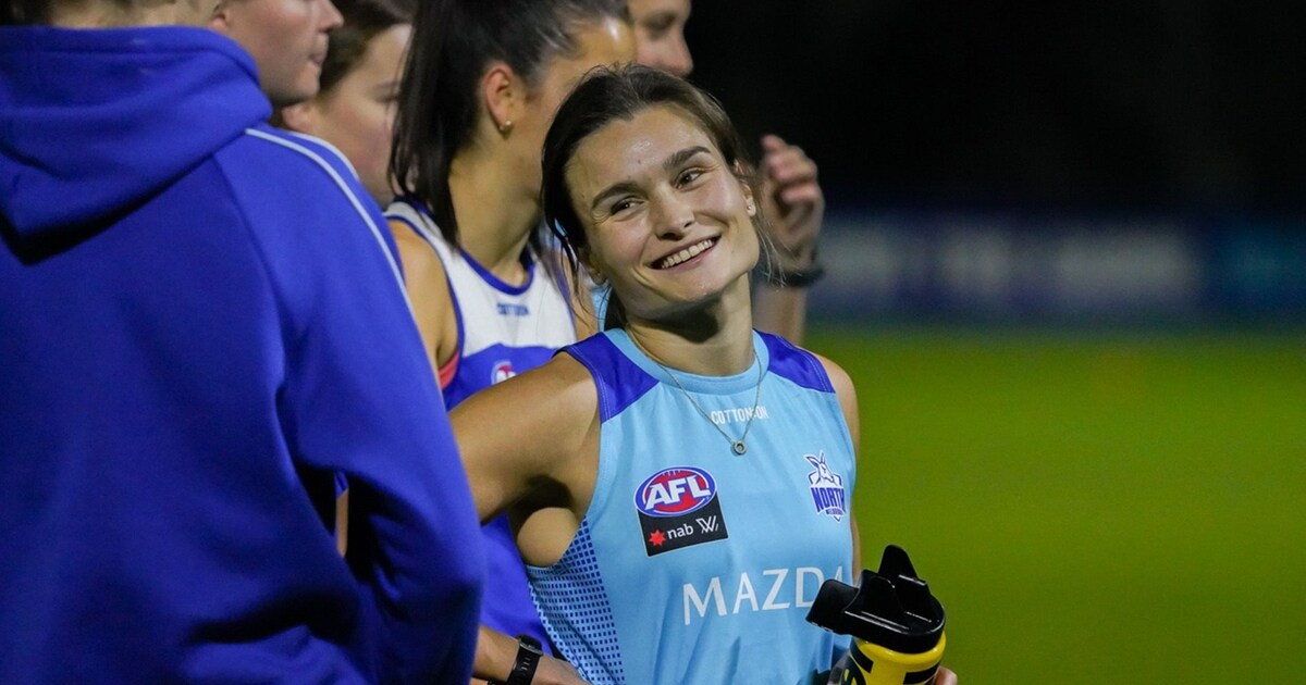 Star Roos tie at the top in first time trial