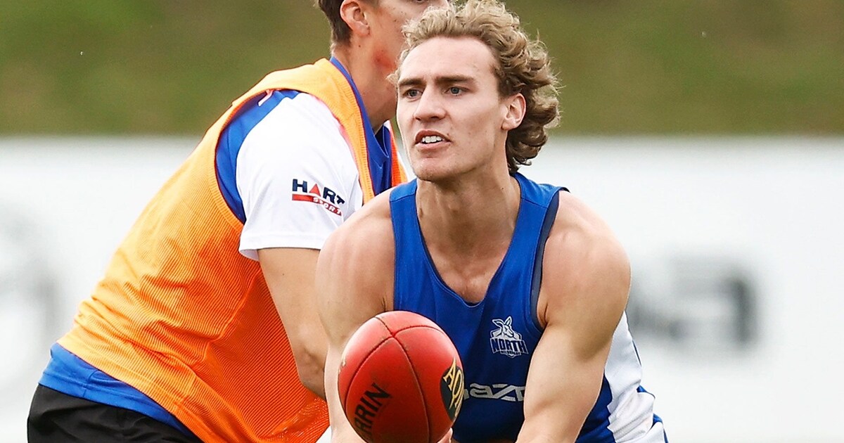 VFL R17 team: In-form Roos swing seven changes