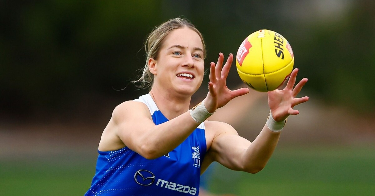 Gallery: Kangas hit the track for open training