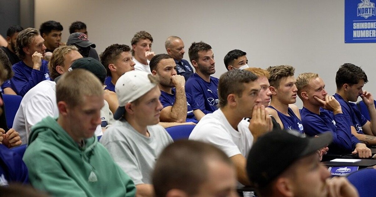 Go behind the scenes as the Roos choose their leaders