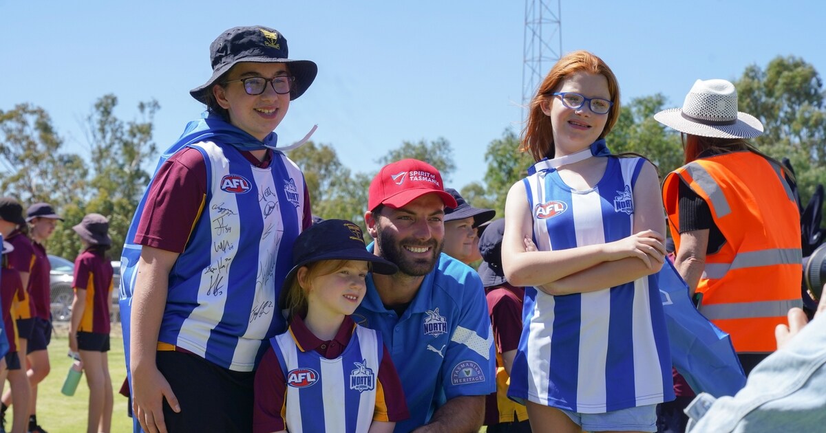 Roos to visit South Bendigo and Wyndham for 2024 AFL Community Camp
